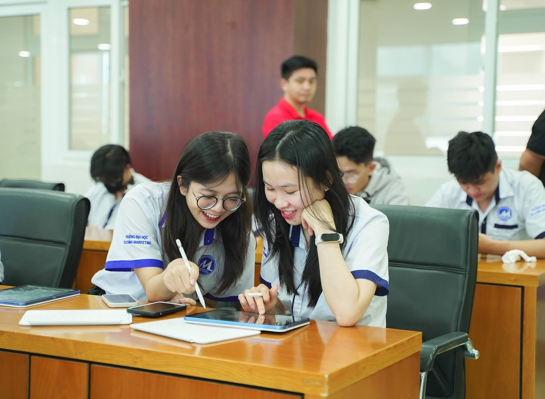 TUYỂN SINH 2024: Điểm chuẩn xét tuyển sớm Trường Đại học Tài chính - Marketing (UFM)